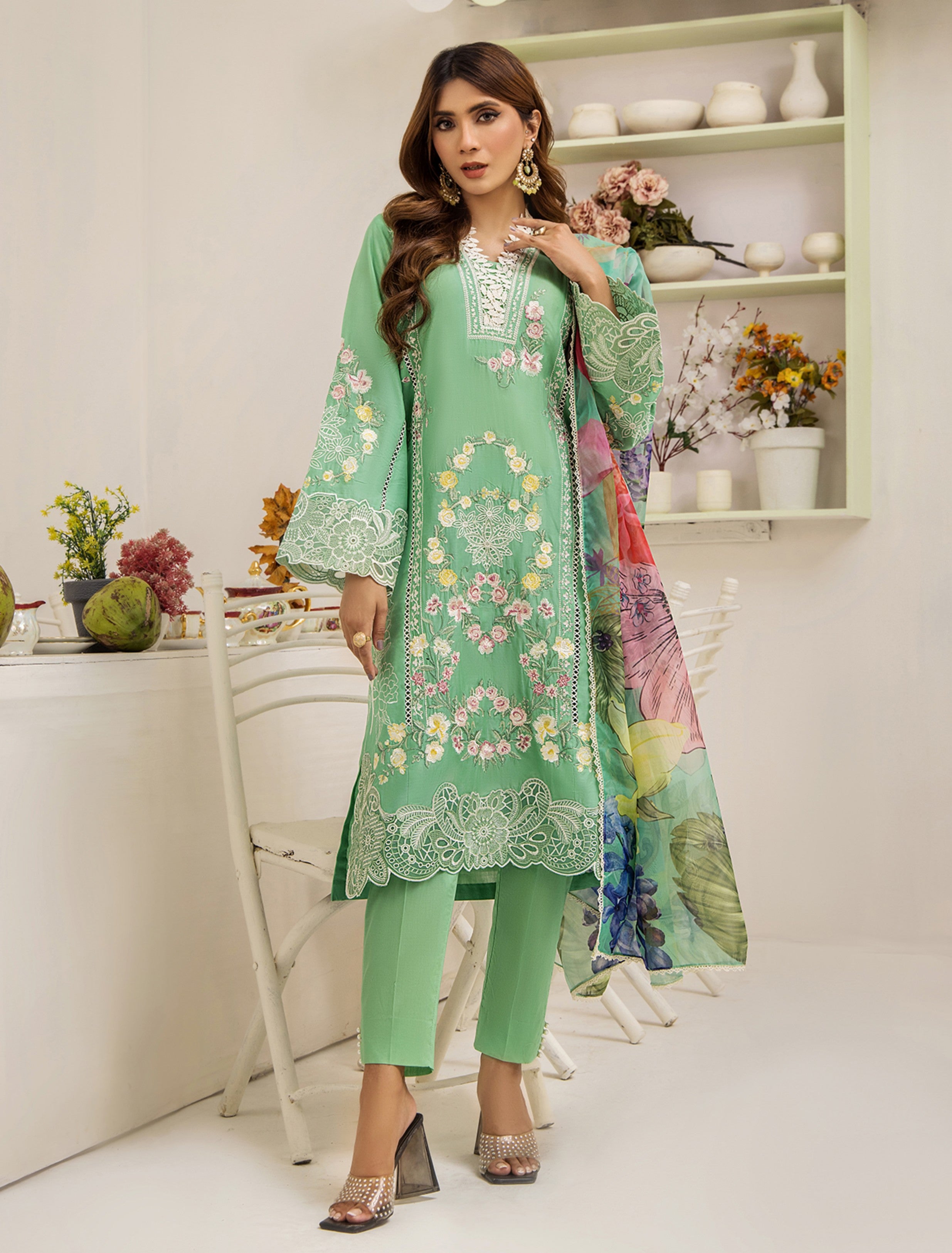 SAMRA LUXURY LAWN BY ZARA ALI - SZ-1 – Siyaab Lawn Hub